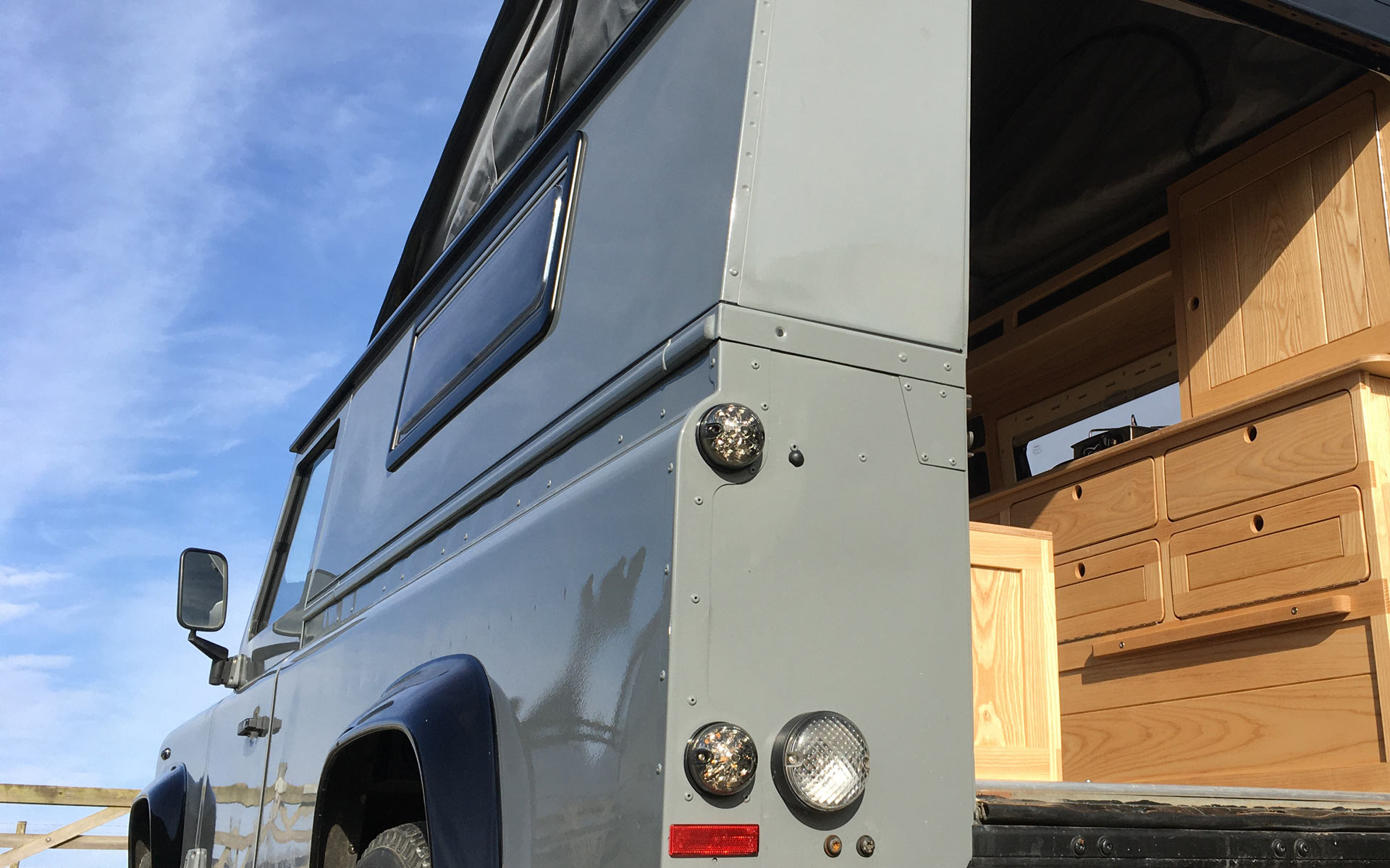 Bird Box House – Bespoke joinery and natural wooden interiors